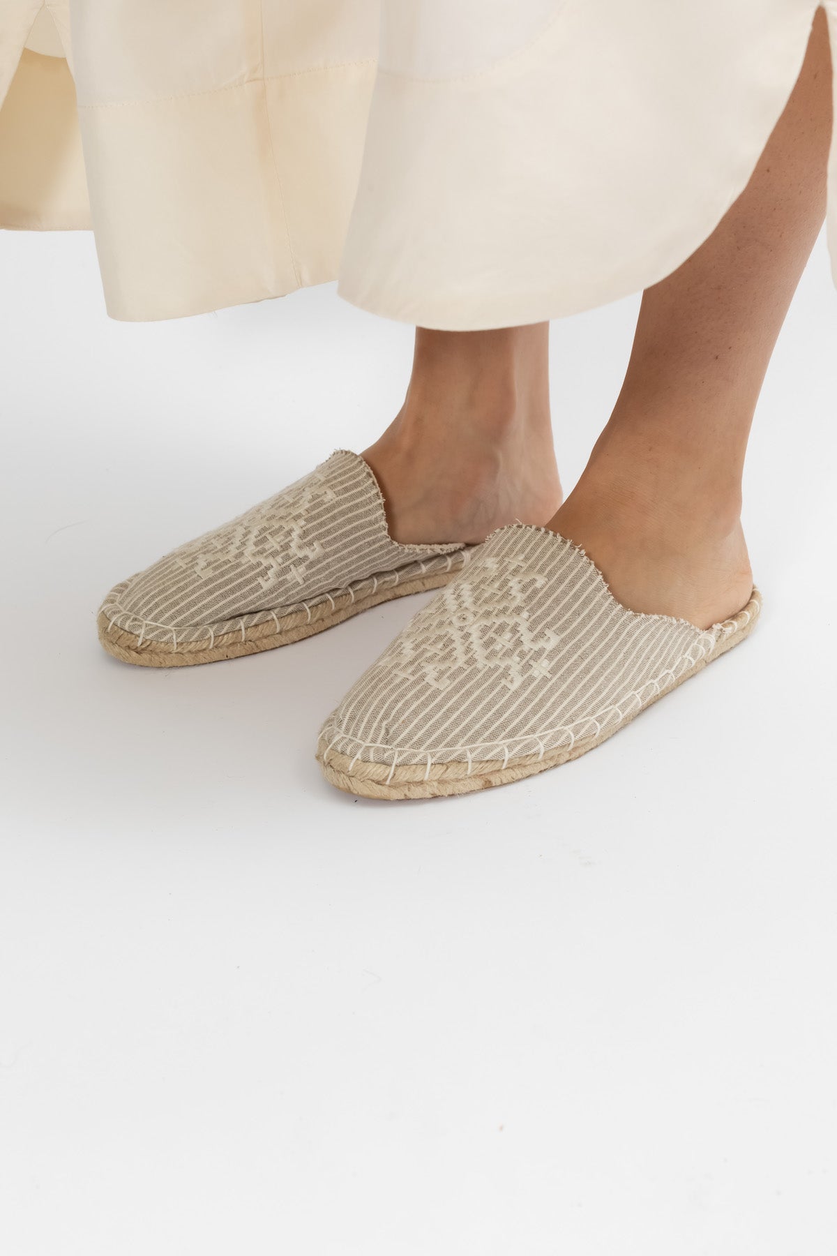 Angel Unisex Mules – Hand Matters